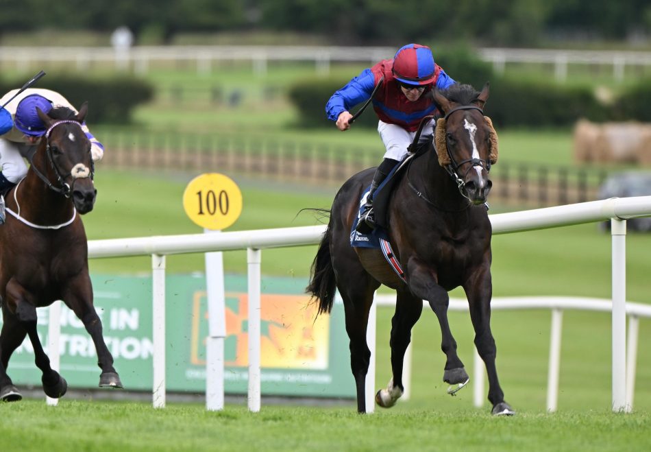 Sioux Nation Colt Draws Clear To Maiden Victory - Coolmore