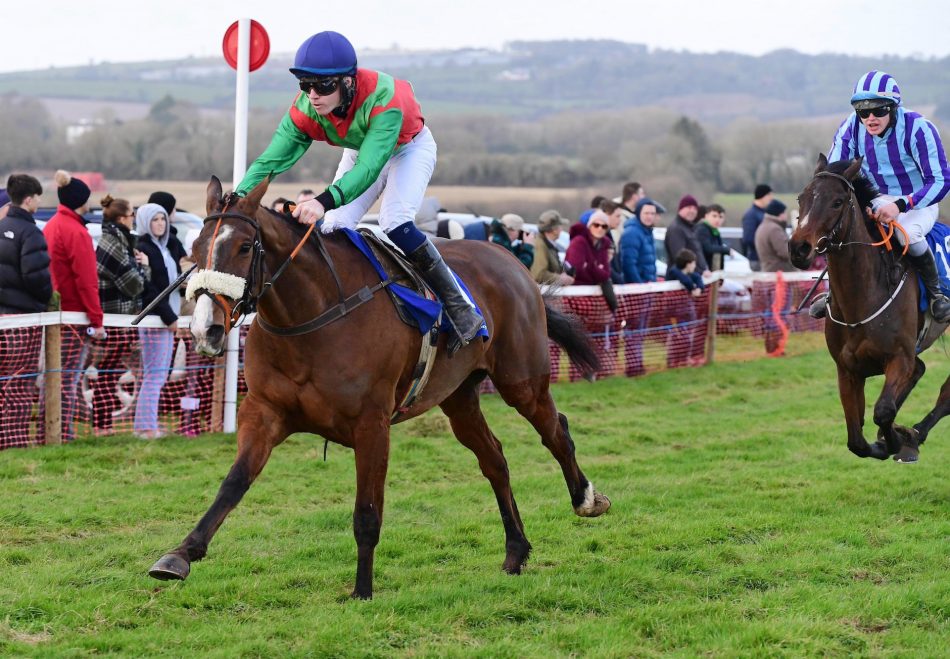 Improving Soldier Of Fortune Gelding Gets Off The Mark - Coolmore